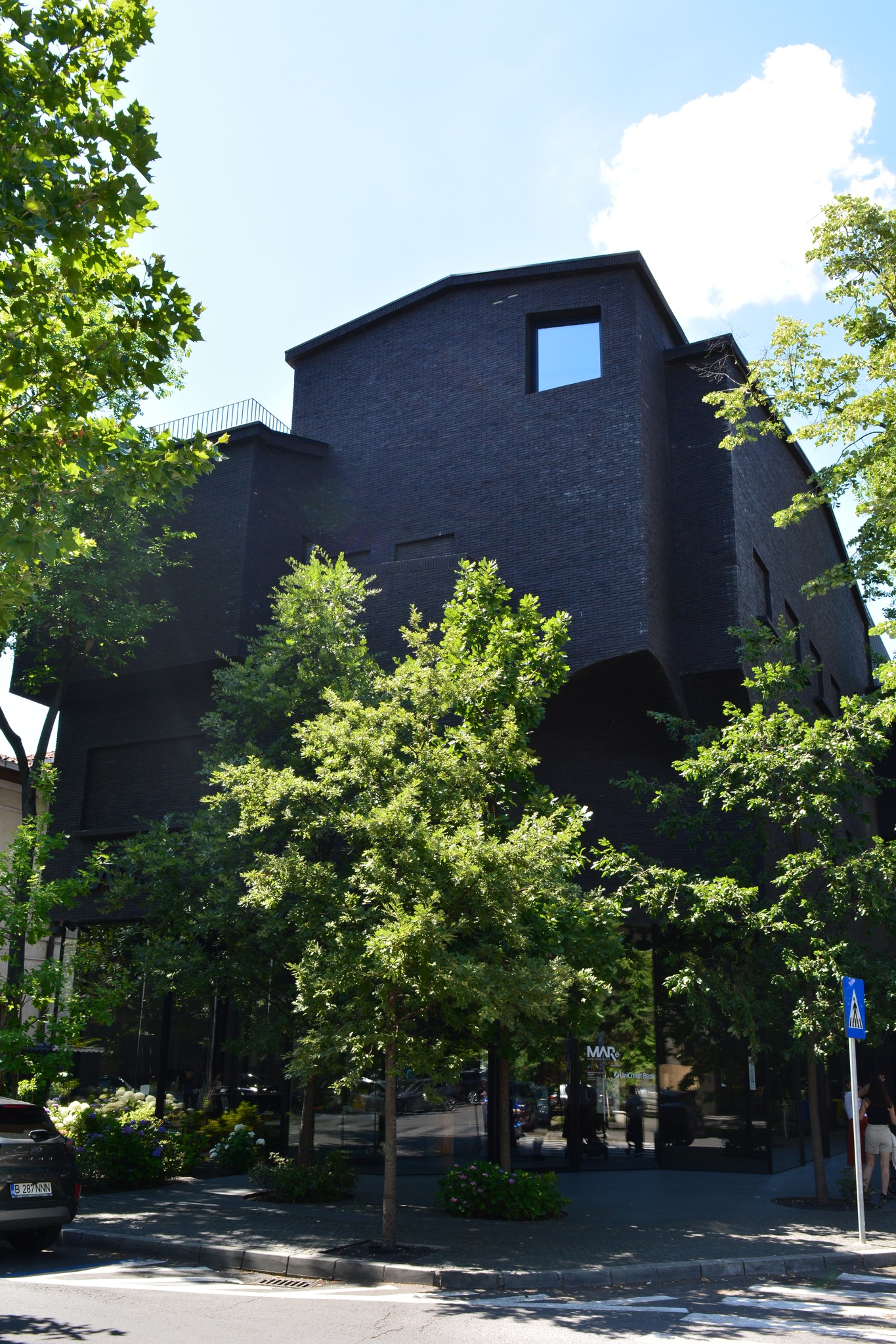 Pictura „SERENADA” (1934) a lui MAX HERMAN MAXY, la MARe / Muzeul de ...