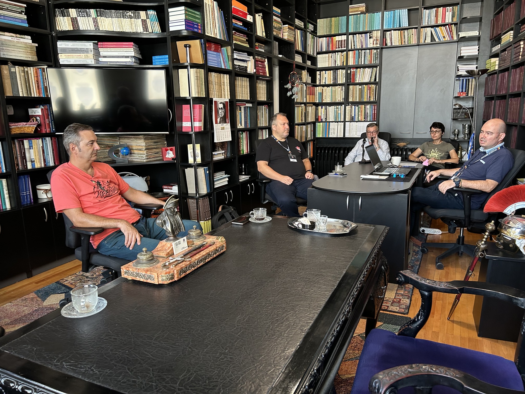 ÎNTÂLNIRE PE TEME DE ARHEOLOGIE reprezentanții Muzeului Brăilei „Carol ...