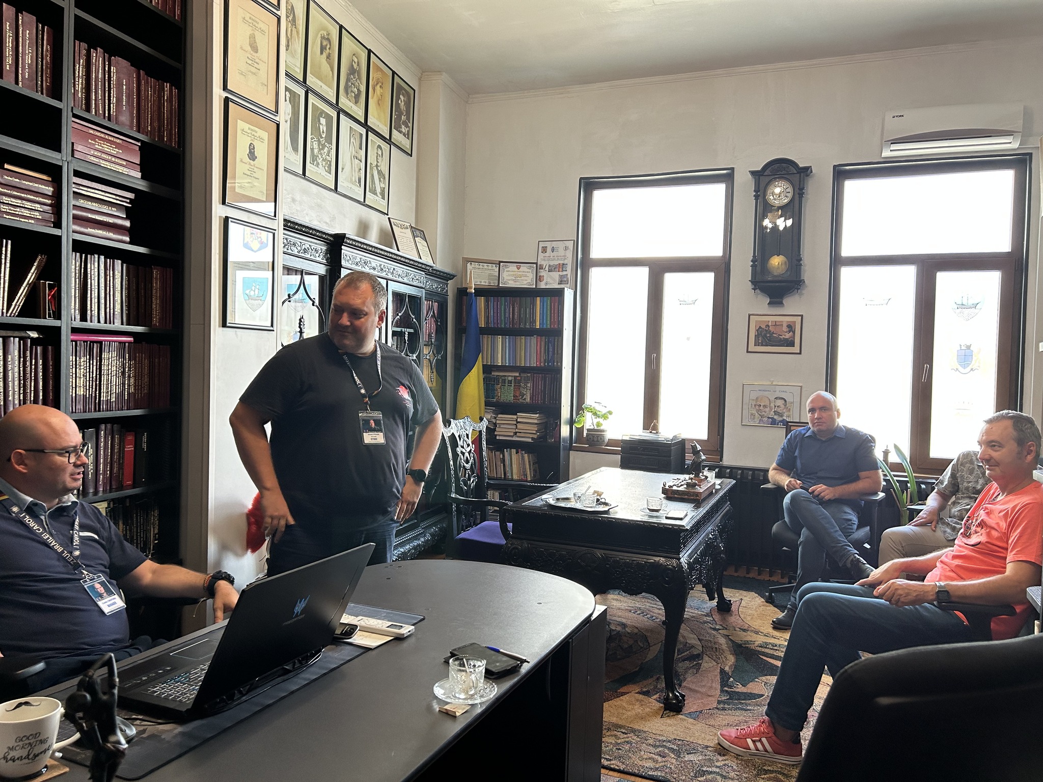 ÎNTÂLNIRE PE TEME DE ARHEOLOGIE reprezentanții Muzeului Brăilei „Carol ...