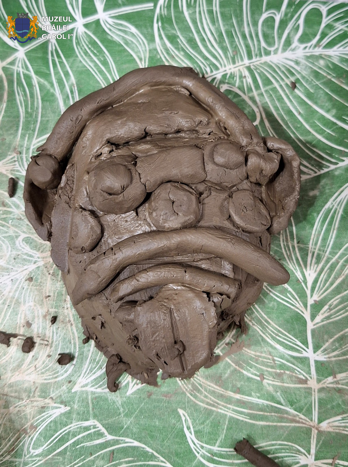 ATELIER DE MODELAJ ÎN LUT, la Muzeul Brăilei „Carol I” - Casa Umorului ...