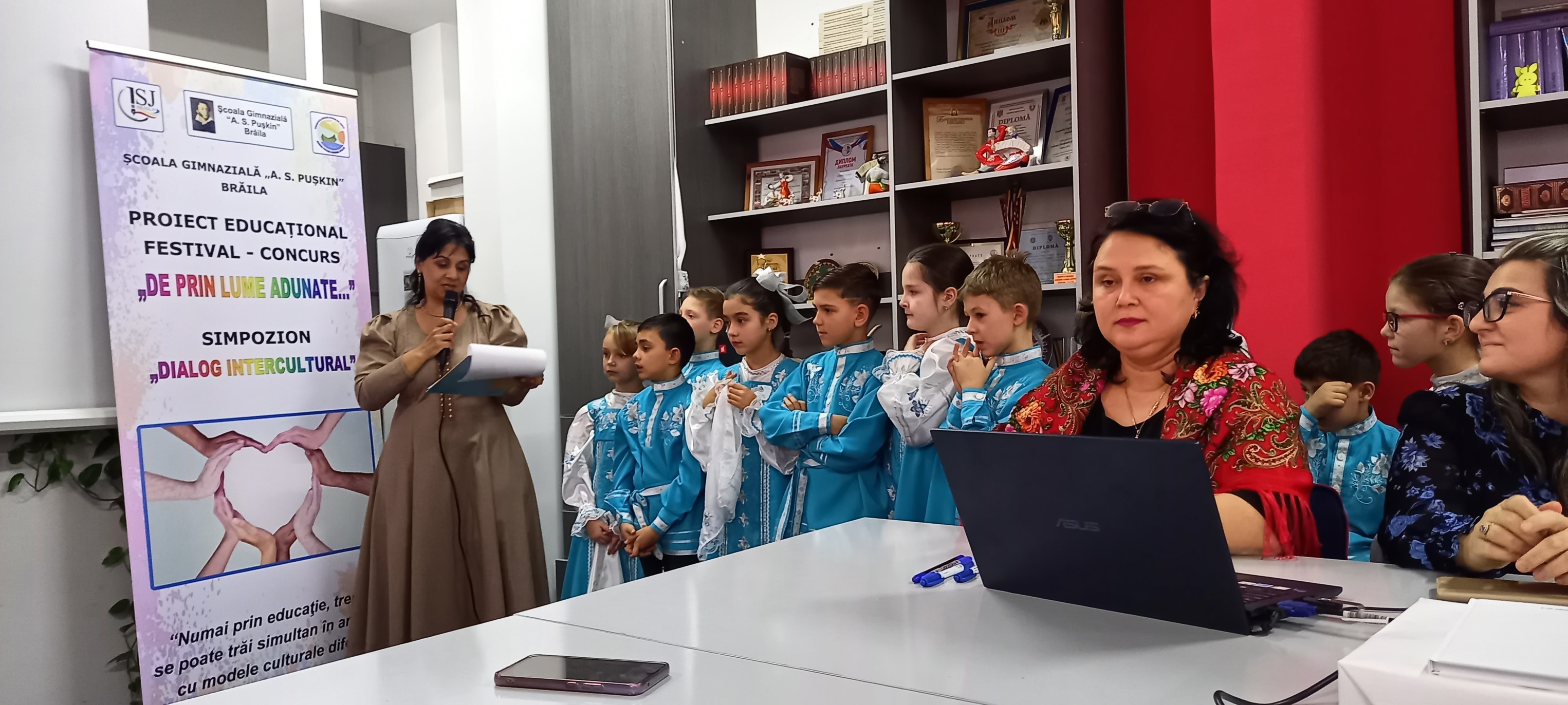 Participare la Proiect Educațional Regional „CUNUNA INTERCULTURALITĂȚII ...