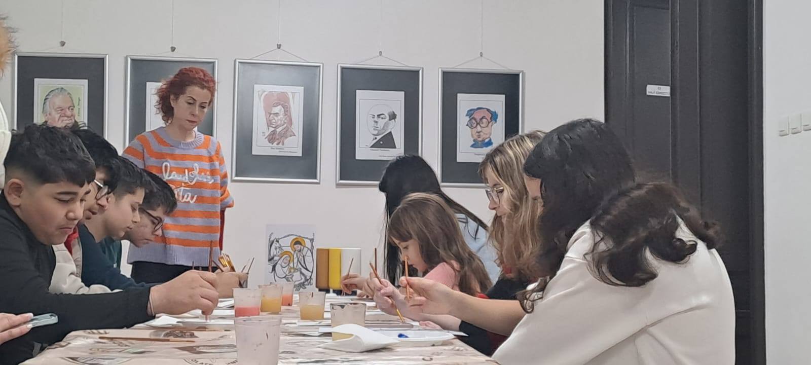 Atelier de pictură cu elevi ai Liceului de Arte „Hariclea Darclée ...