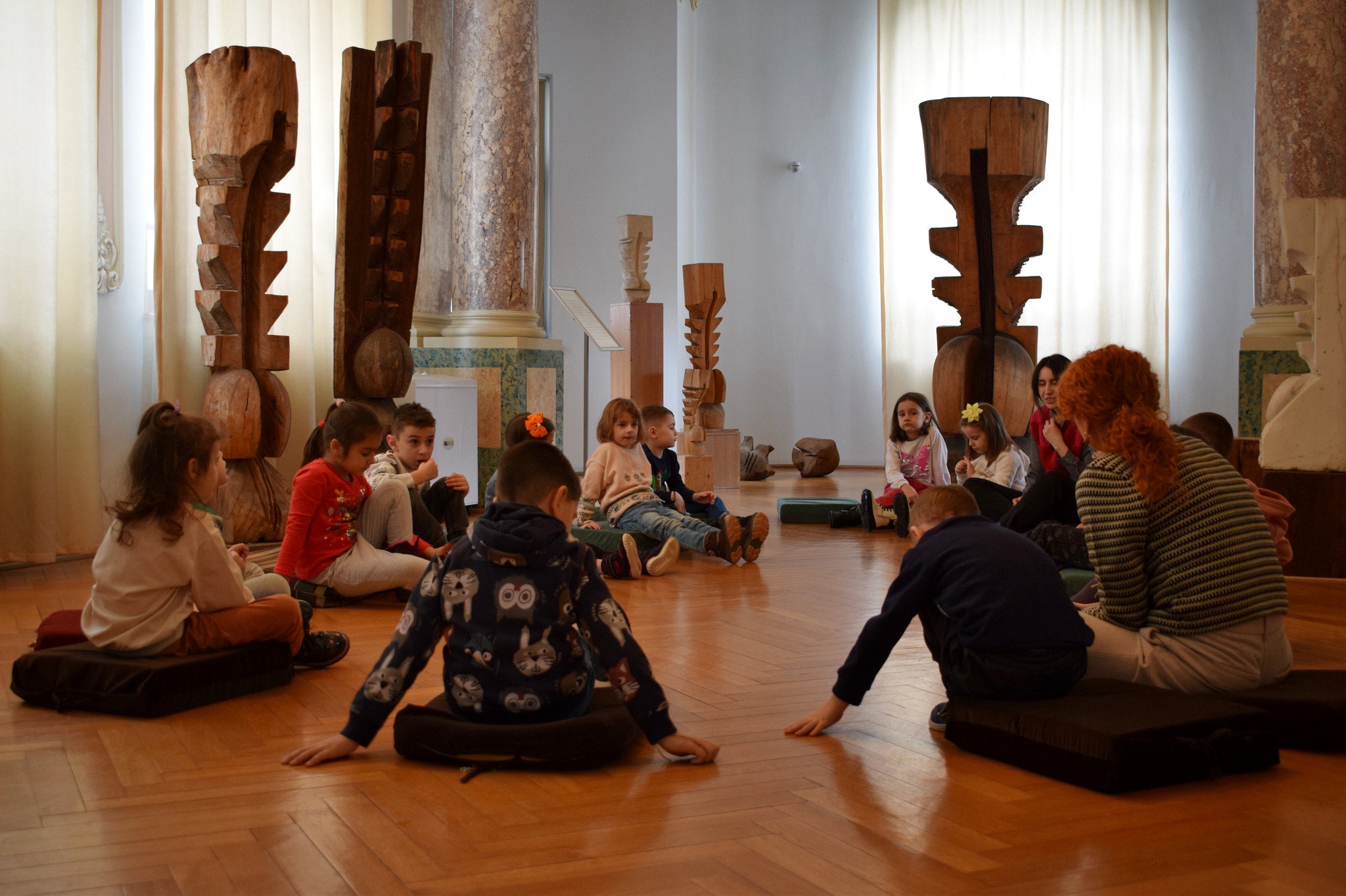 „VIZITĂ LA MUZEU”. Atelier educativ, la Muzeul Brăilei „Carol I ...