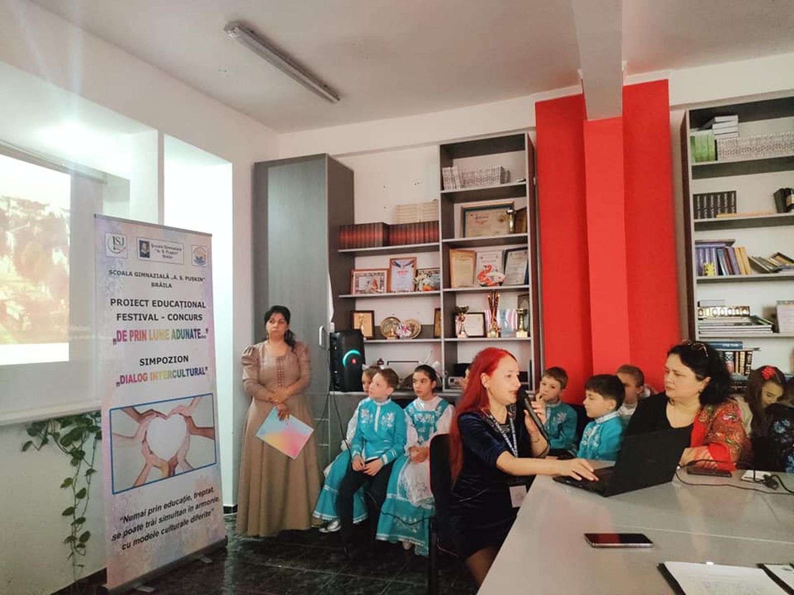 Participare la Proiect Educațional Regional „CUNUNA INTERCULTURALITĂȚII ...