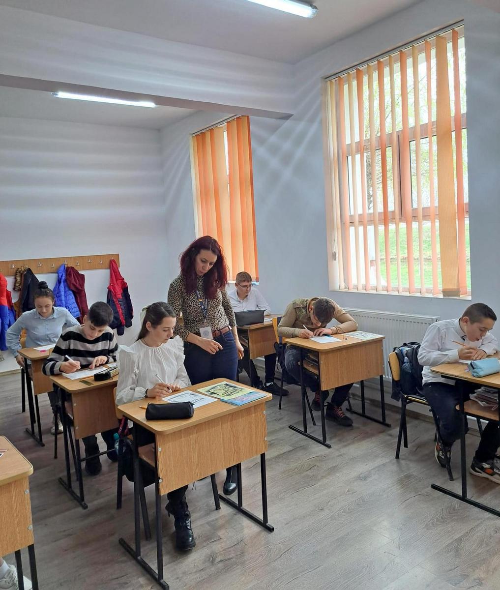 „LUMINI ȘI UMBRE RETUȘATE”. Atelier de desen în tuș, inspirat de ...