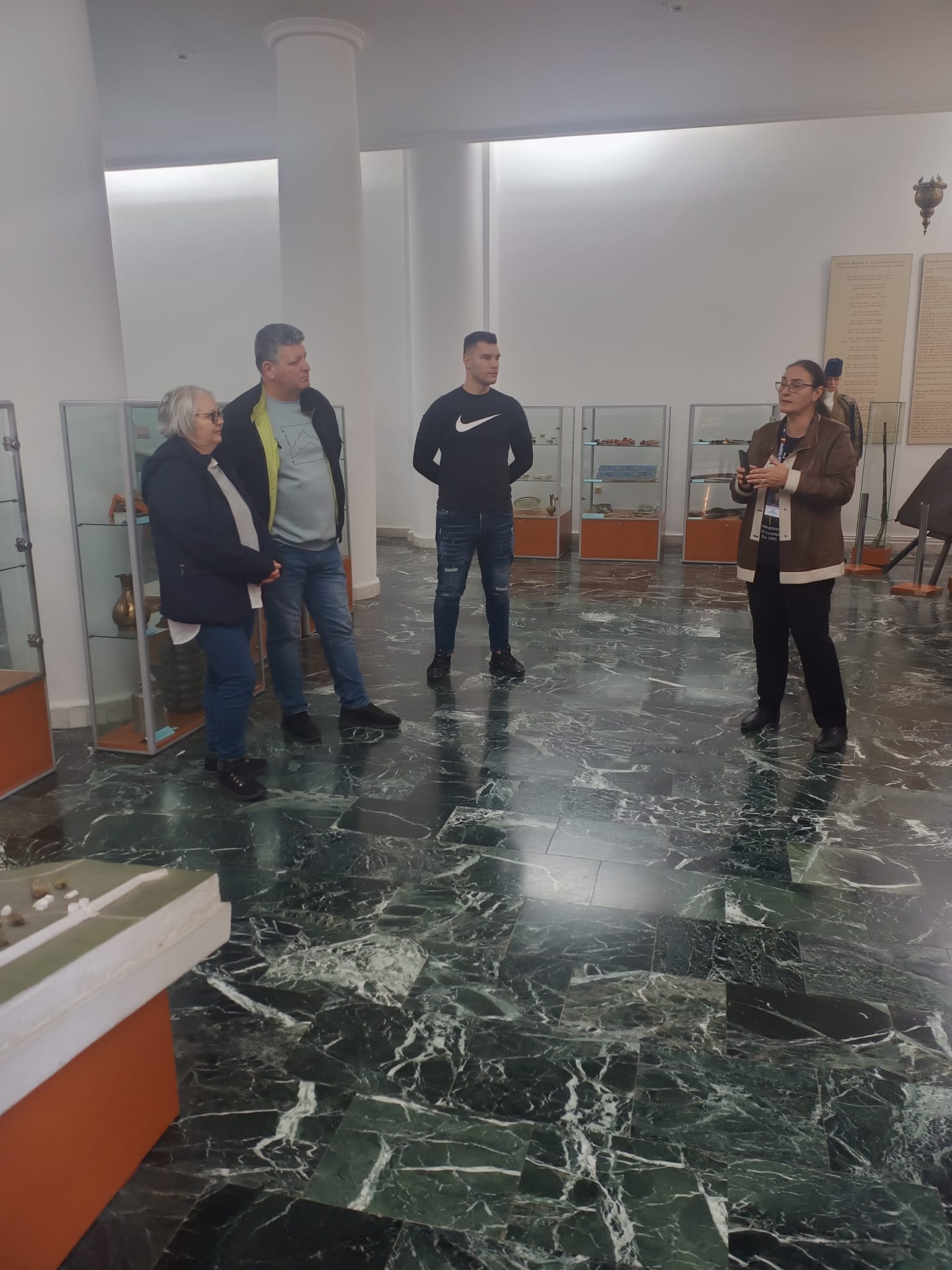 OASPEȚI, la Muzeul Brăilei „Carol I” - Colecțiile Arheologie, Istorie ...