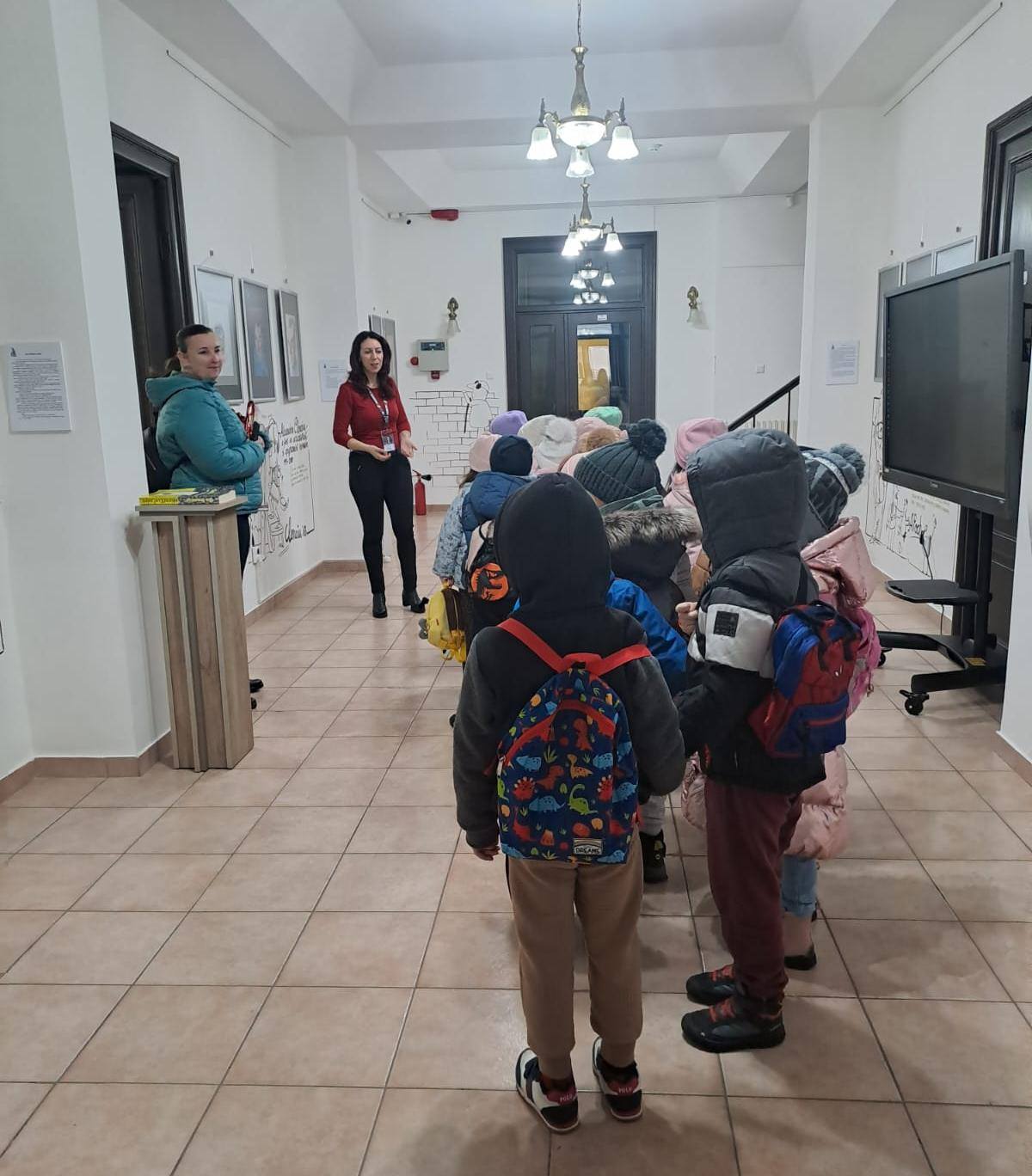 Atelier de modelat în lut, la Casa Umorului Desenat a Muzeului Brăilei ...